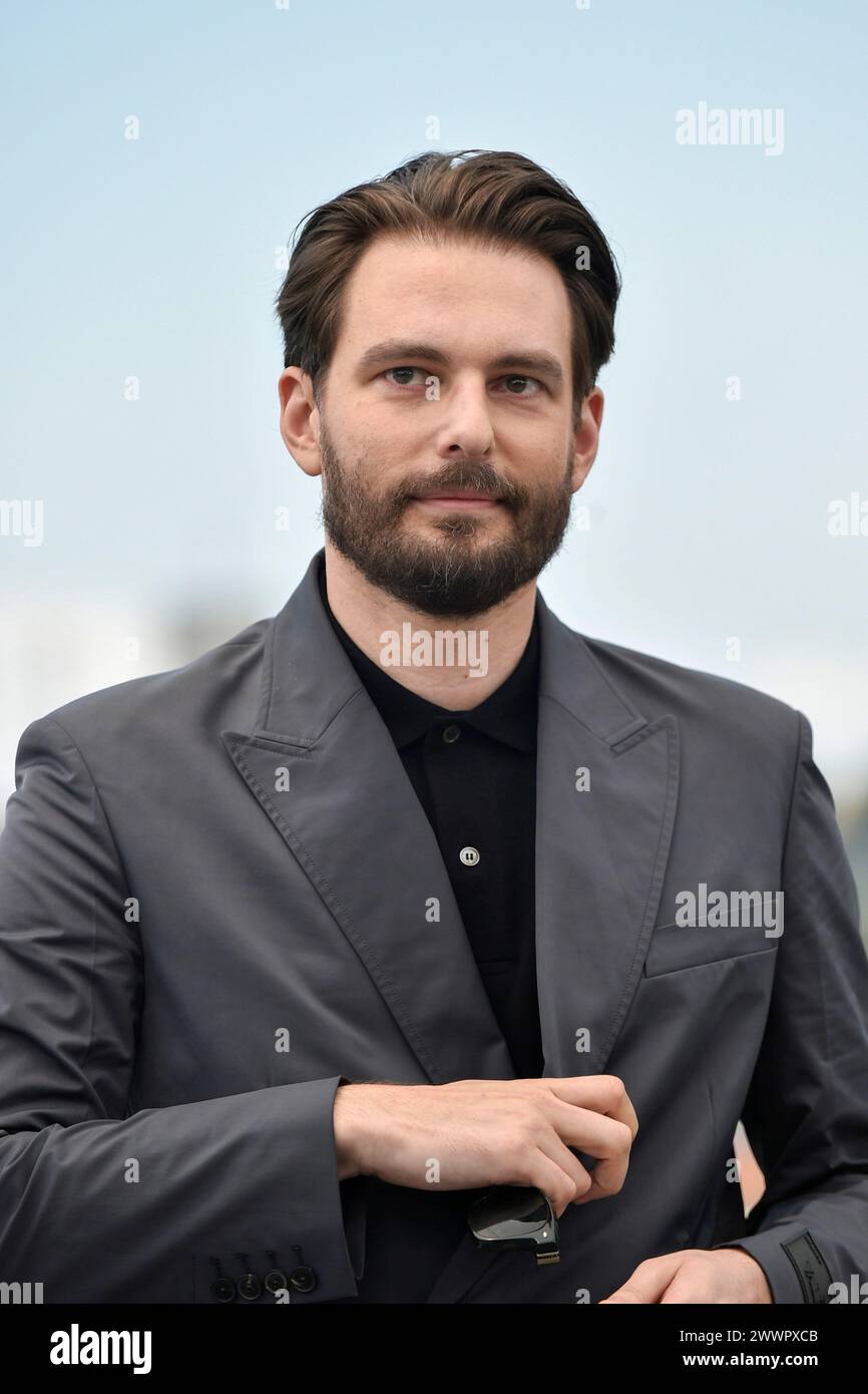 Cinema sam levinson hi-res stock photography and images - Alamy