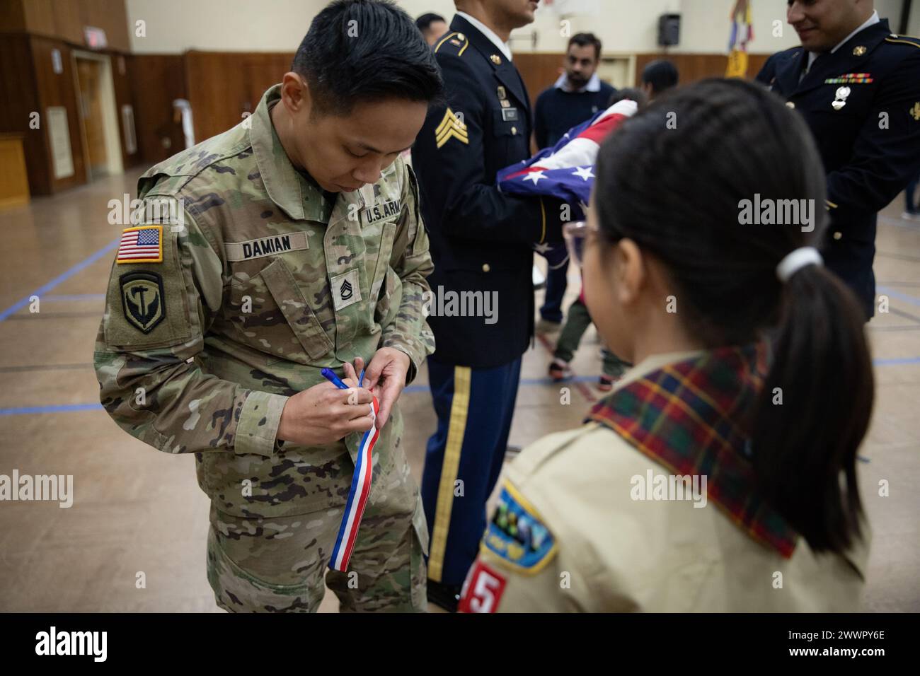 U.S. Army Soldiers with Able Company, Recruiting and Retention ...