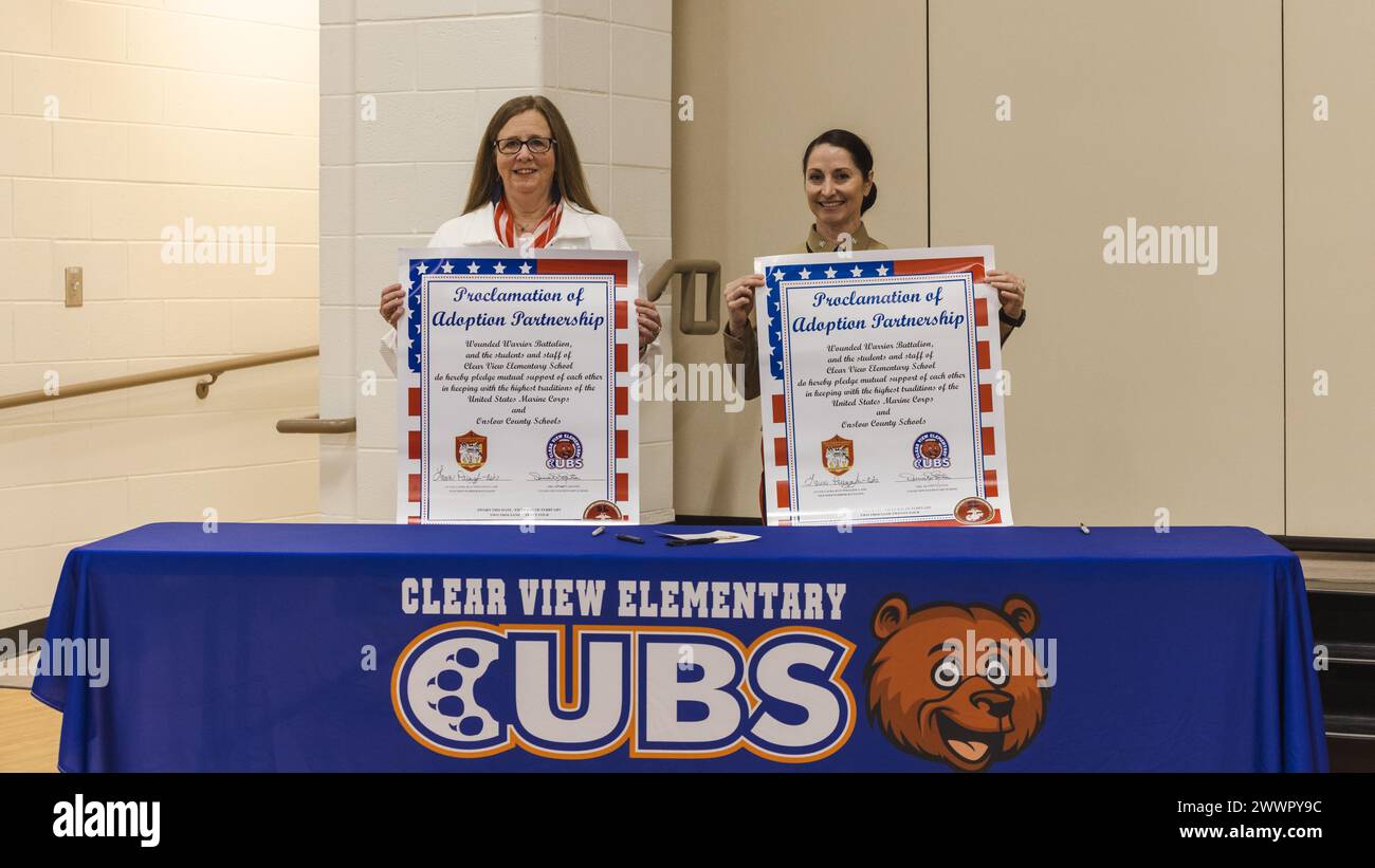 Denise D. Gartner, left, principal of Clear View Elementary School, and ...