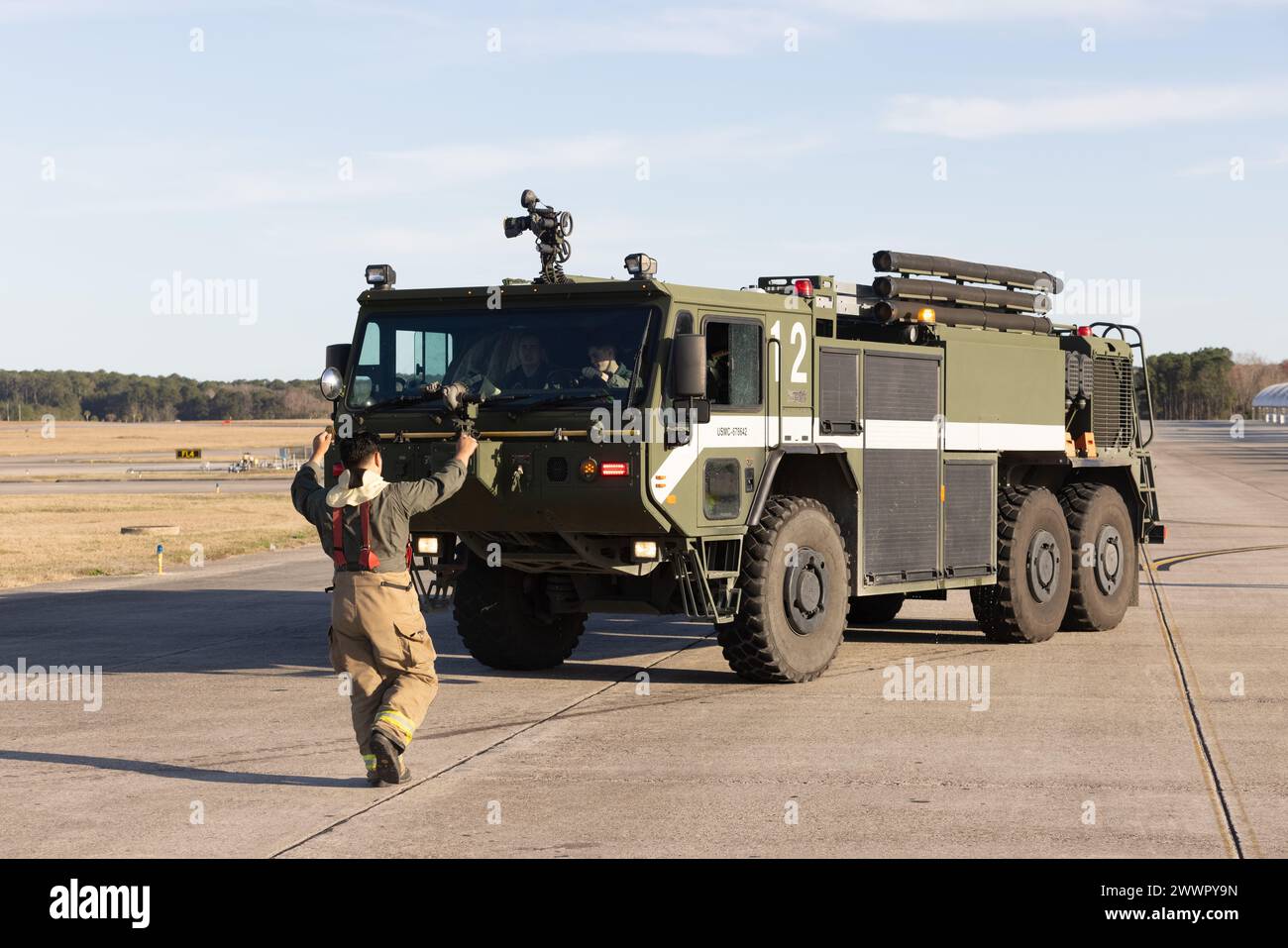 P 19r arff hi-res stock photography and images - Alamy
