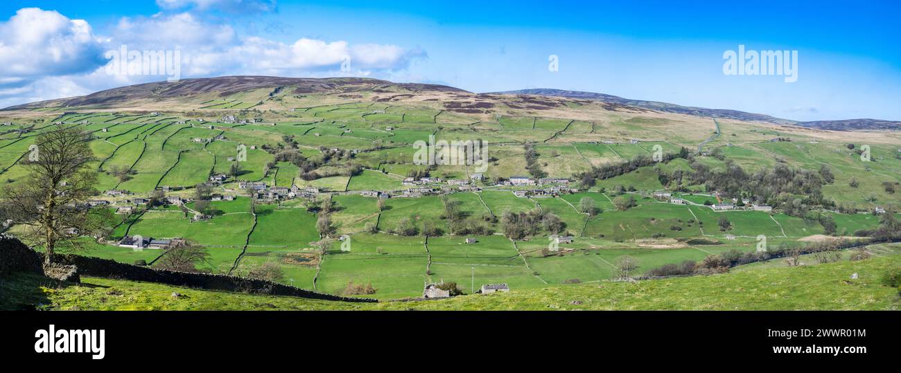 Panoramic view of Low Row in Swaledale Stock Photo - Alamy
