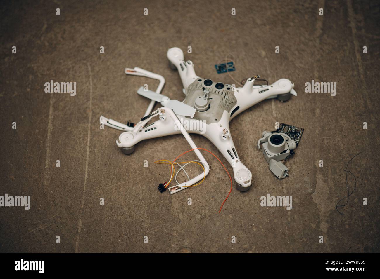 Remote control damaged drone hi-res stock photography and images - Alamy