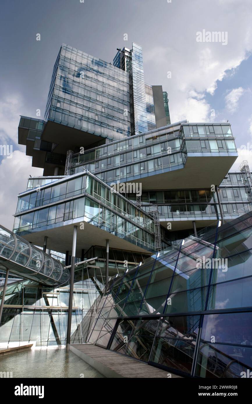 Modern architecture of the NORD/LB head office, Hanover, Lower Saxony ...