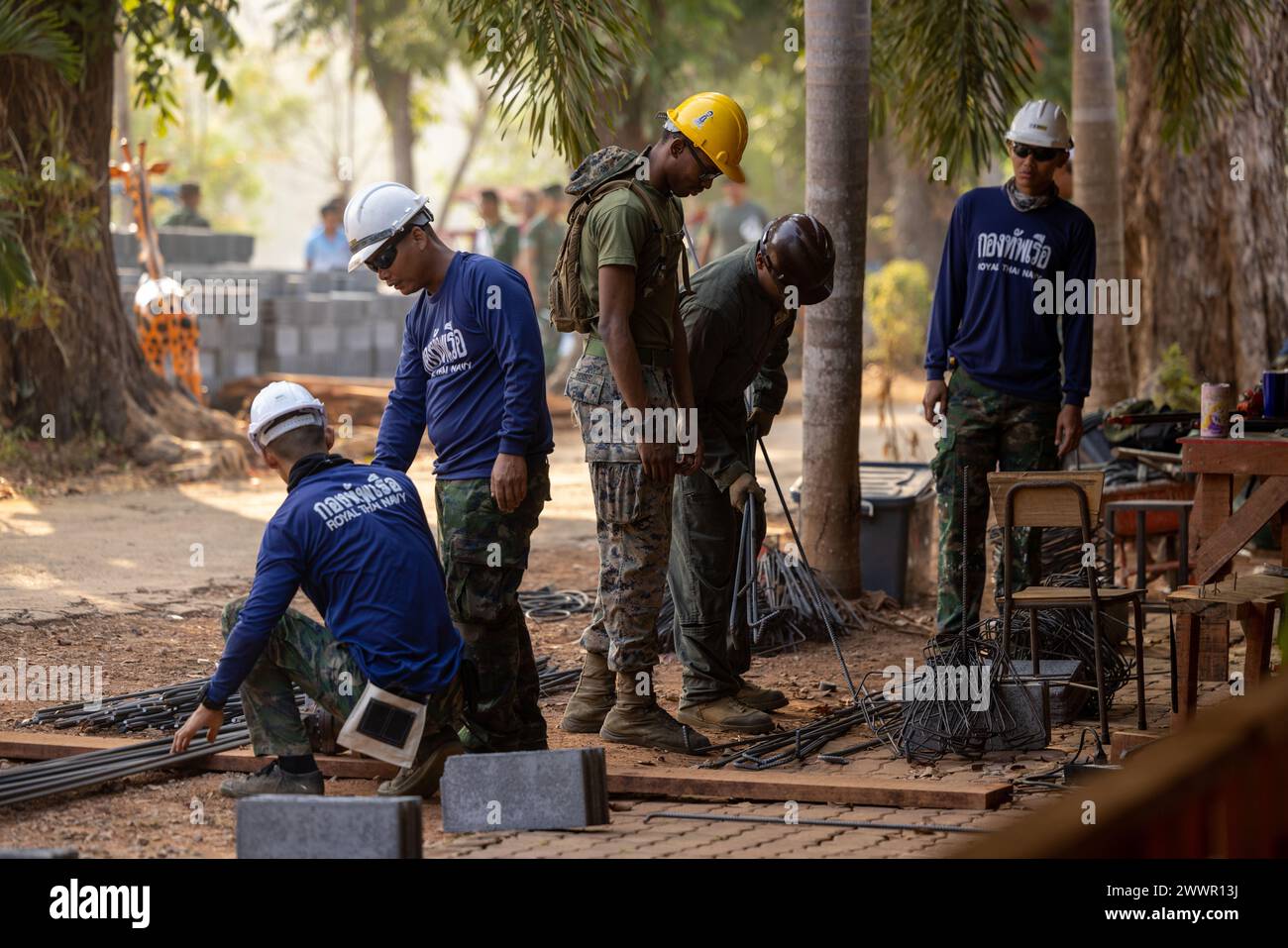 U.S. Marines with Marine Wing Squadron (MWSS) 171, Marine Aircraft ...