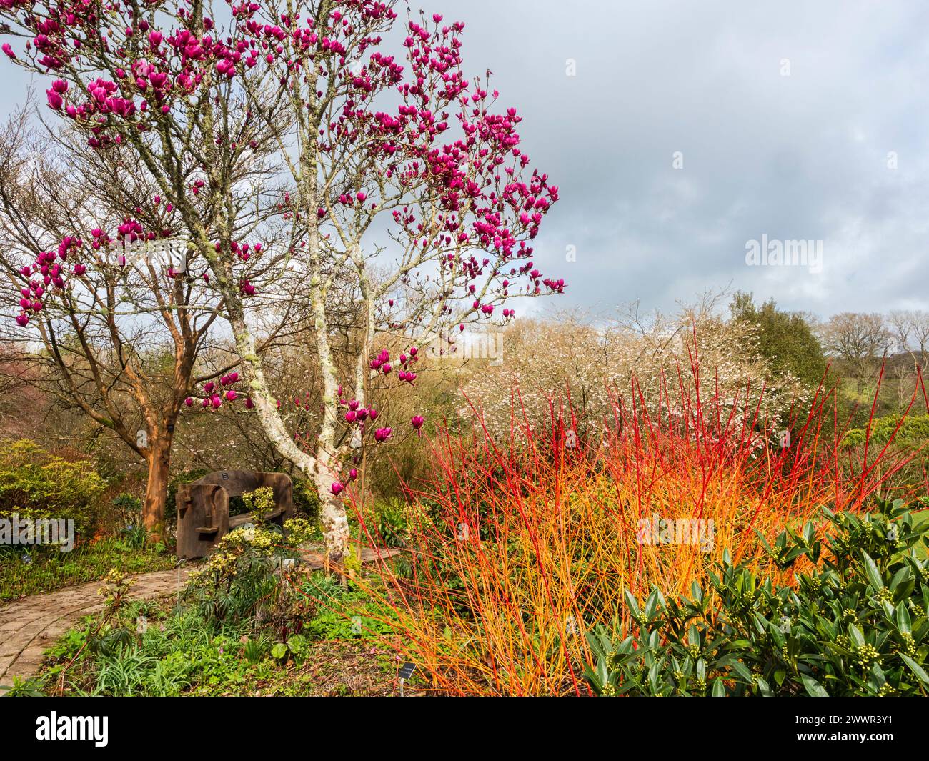 The gatden house hi-res stock photography and images - Alamy