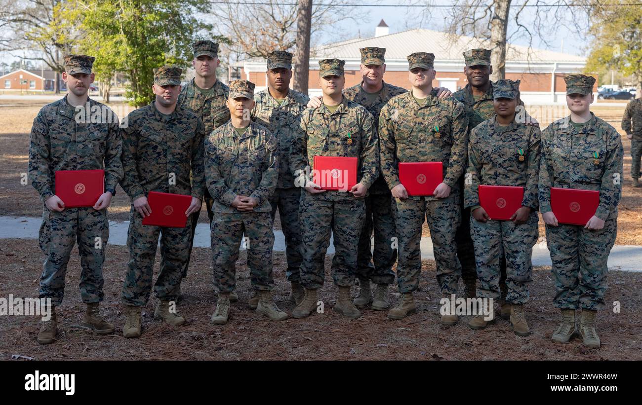 U.S. Marines with Headquarters and Service Battalion, 2nd Marine ...