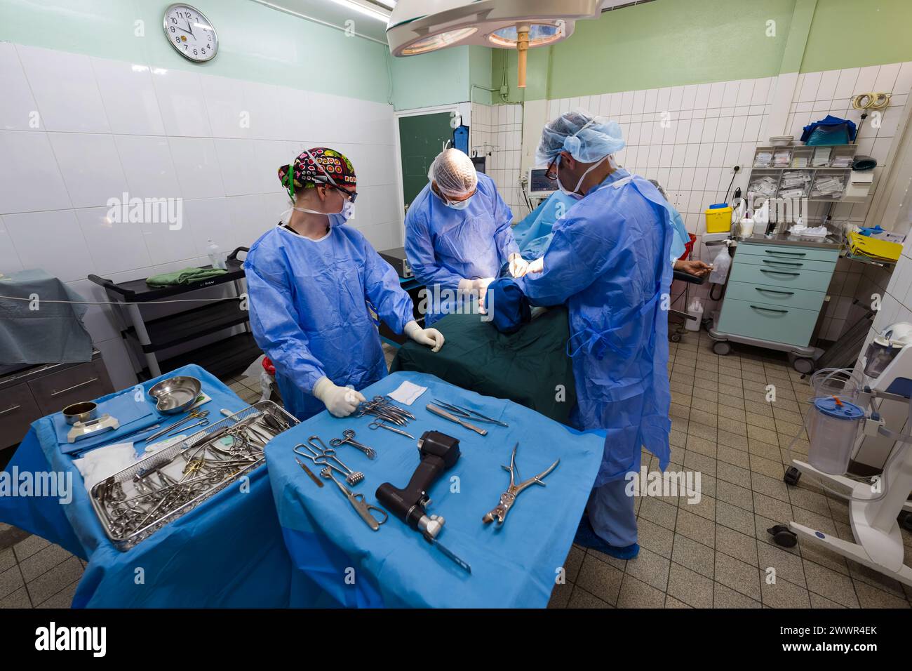 A surgical team made up of U.S. Air Force reservists from the 349th ...