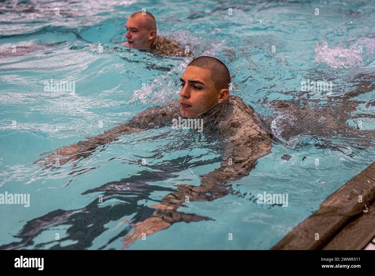 U.S. Marine Corps recruits with Hotel Company, 2nd Recruit Training ...