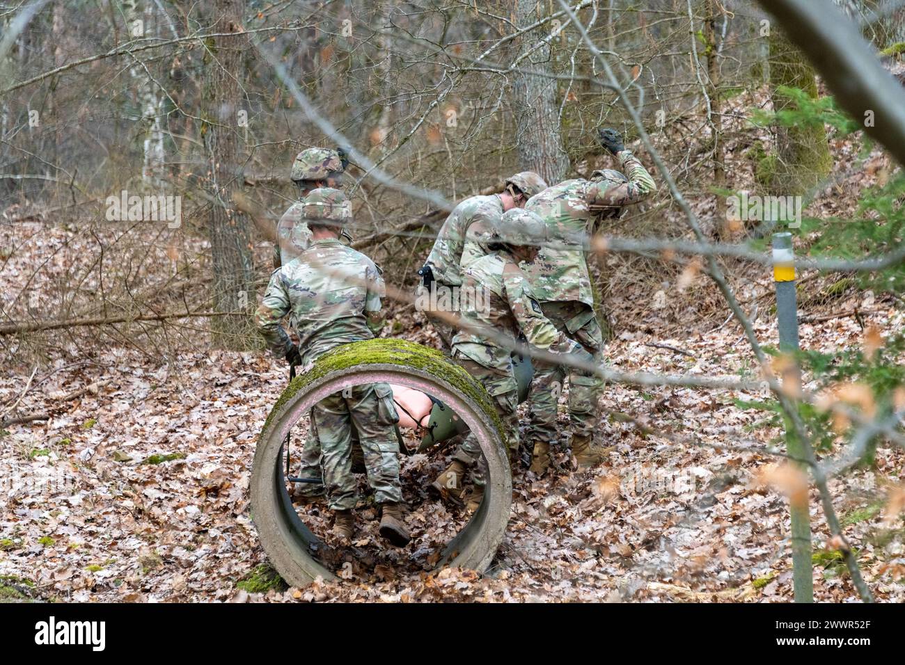 U.S. Soldiers with 30th Medical Brigade, 21st Theater Sustainment ...
