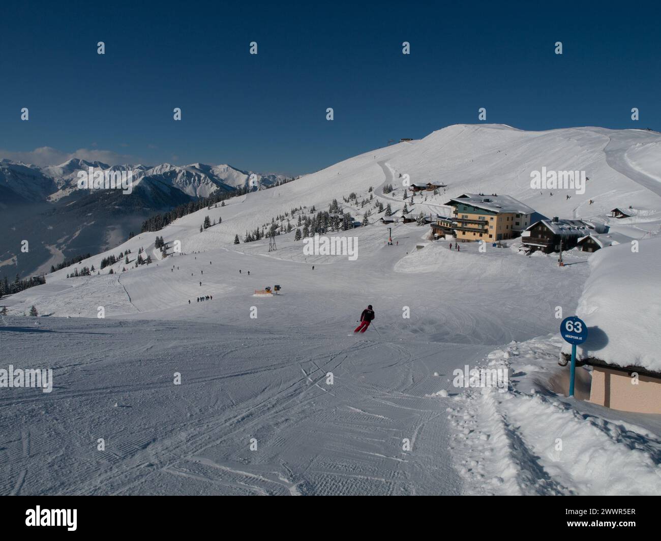 One of the largest ski resorts in Alps - Saalbach, Hinterglemm, Leogang ...
