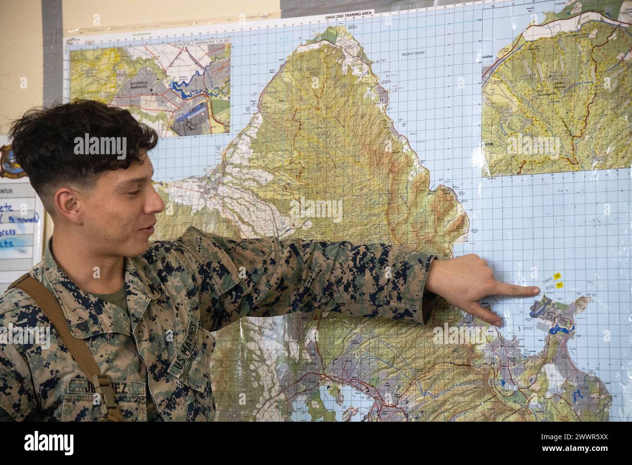 U.S. Marines with Headquarters and Support Company, Marine Wing Support ...