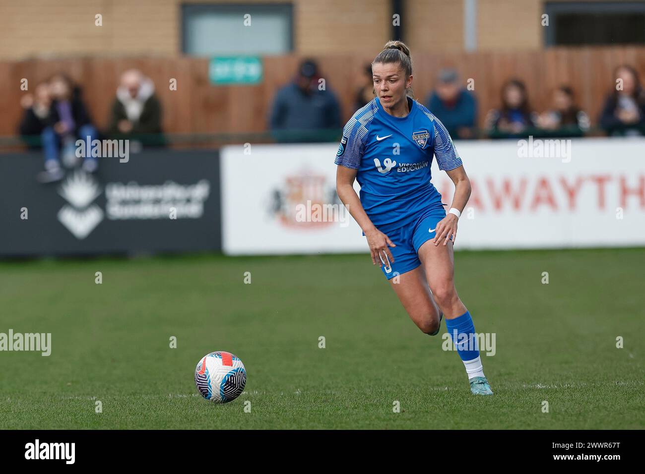 Amy andrews hi-res stock photography and images - Alamy