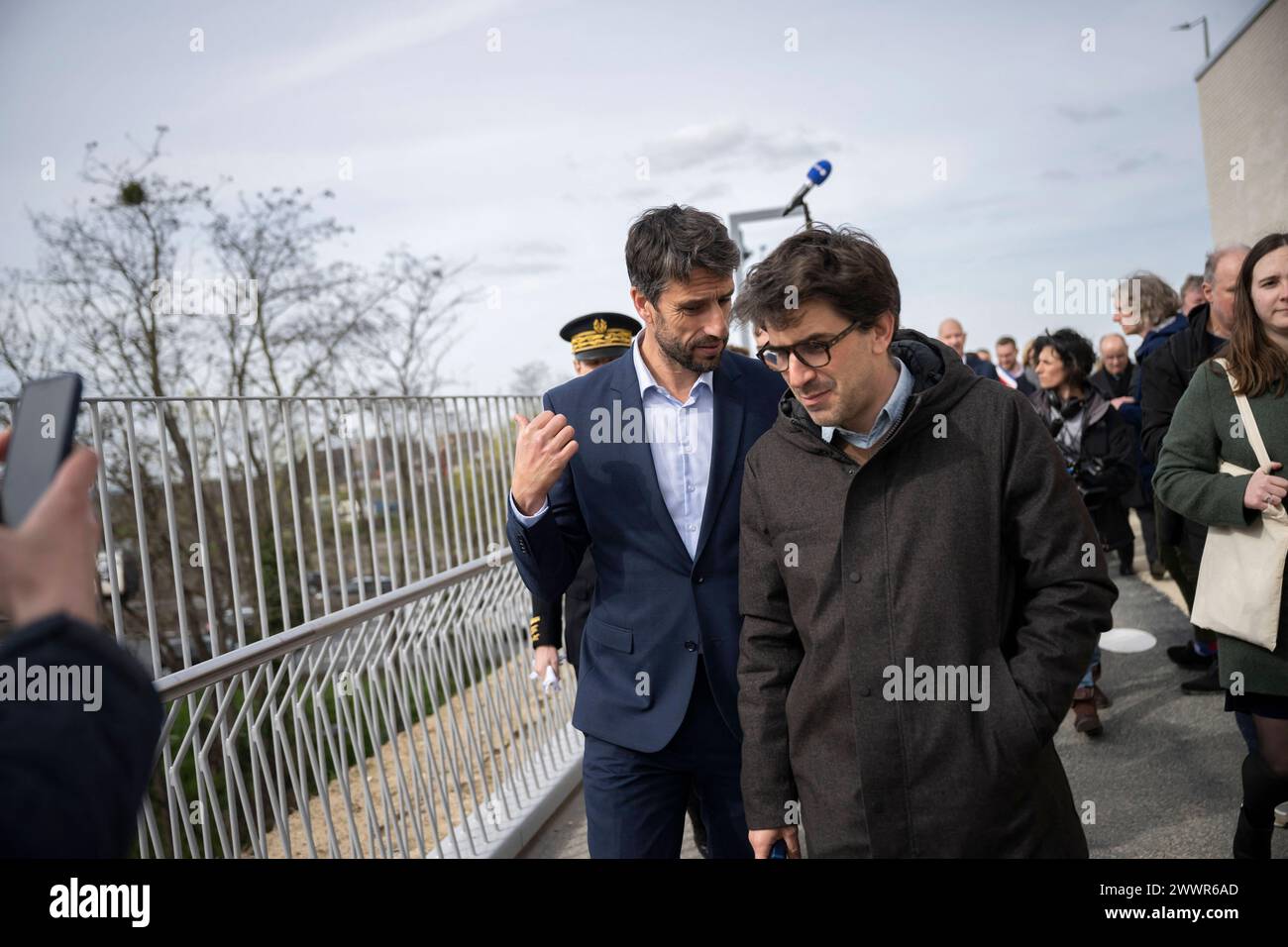 Tony Estanguet speaks with Mathieu Hanotin during the inauguration of ...