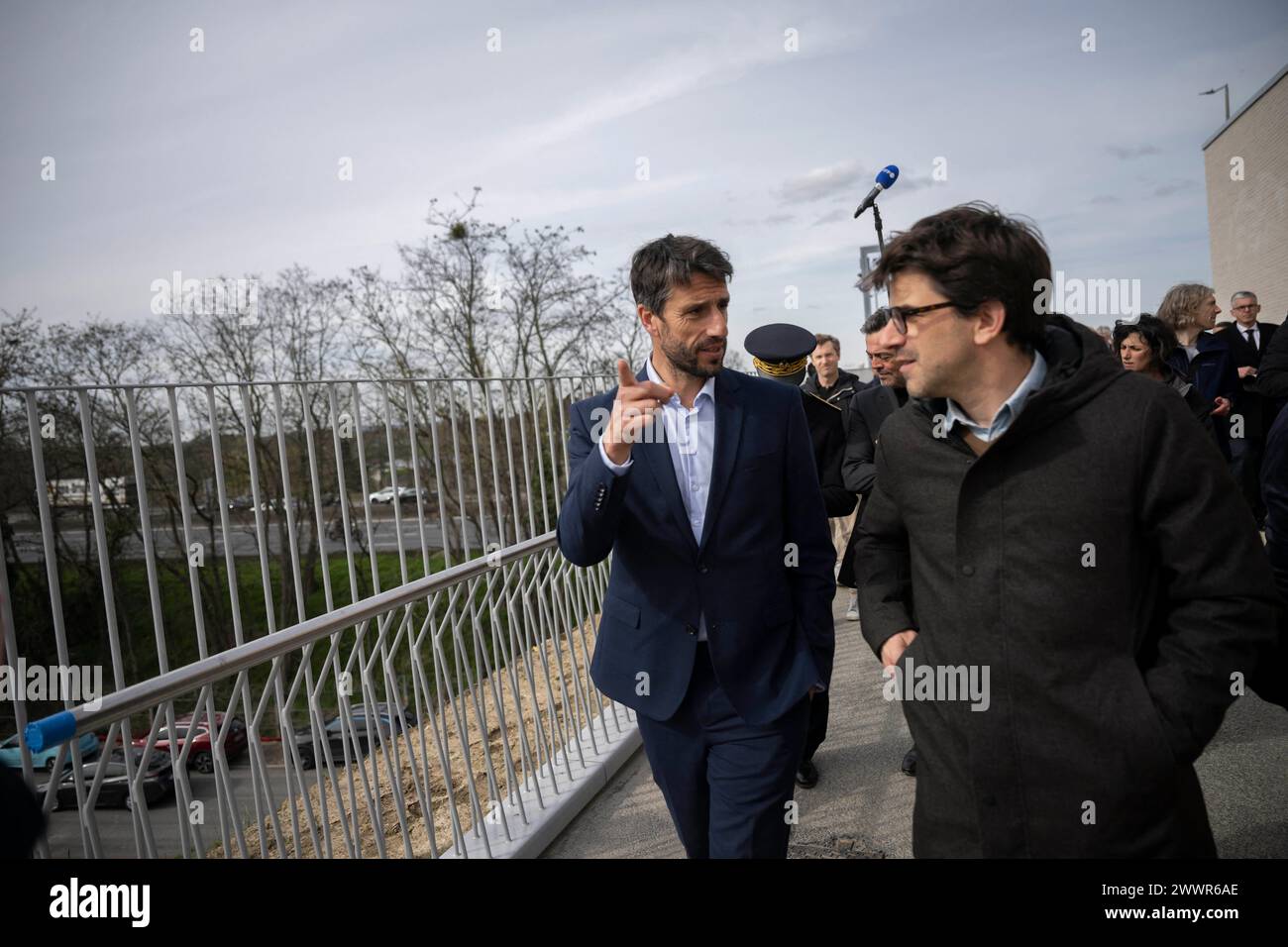 Tony Estanguet speaks with Mathieu Hanotin during the inauguration of ...