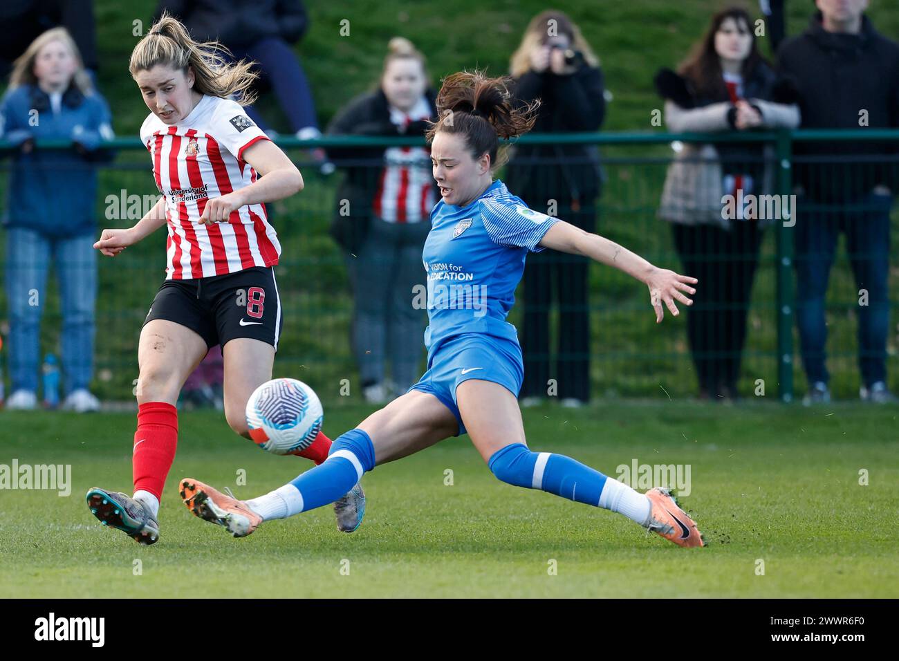 Emily scarr sunderland hi-res stock photography and images - Alamy