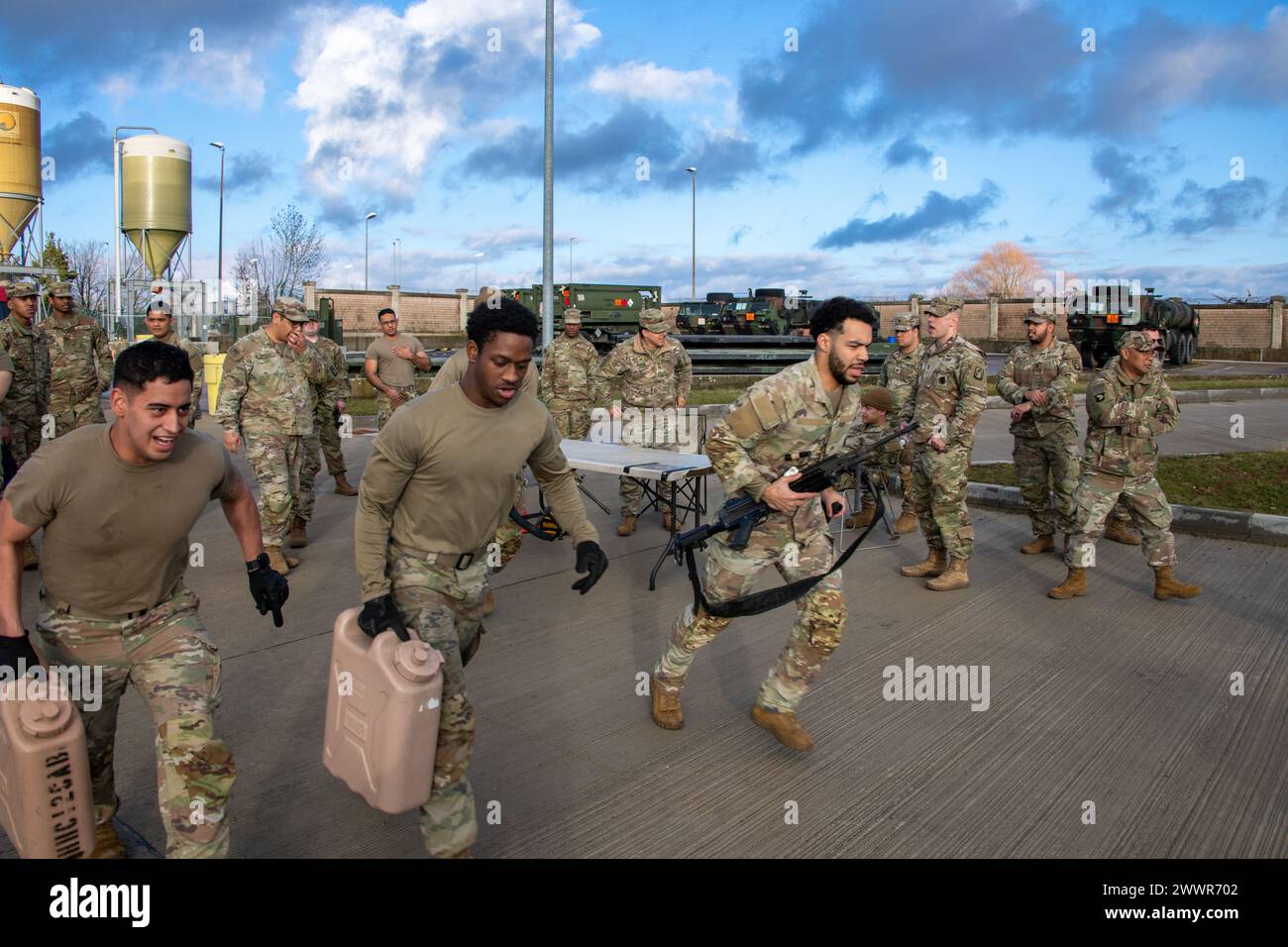 U.S. Soldiers with E company ("Evil Eye"), 1-3 Attack Battalion, 12 ...
