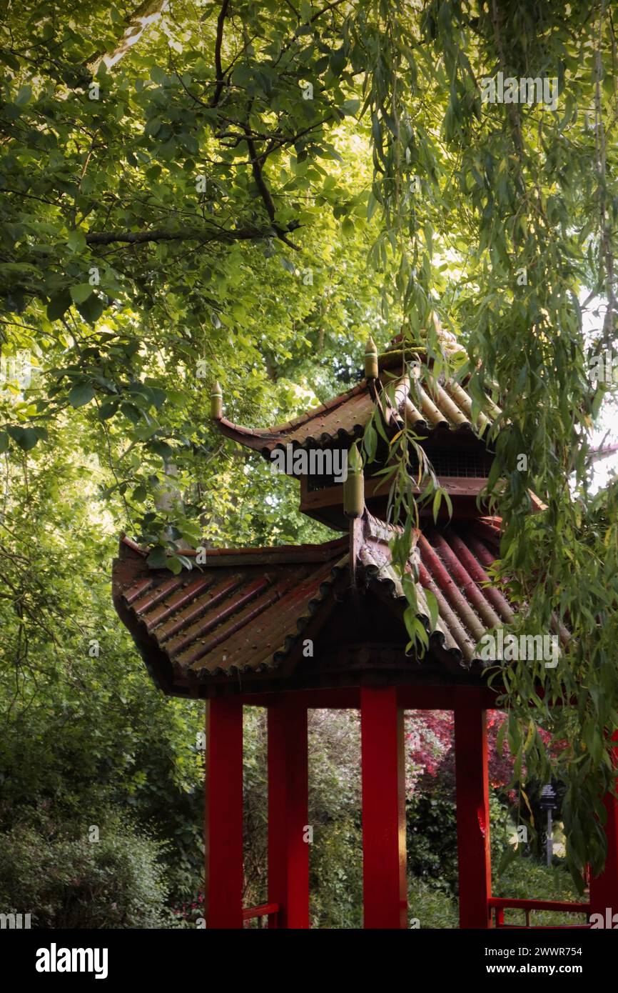 Traditional Red Chinese Style Pagoda Building in a Park on a Sunny Day ...