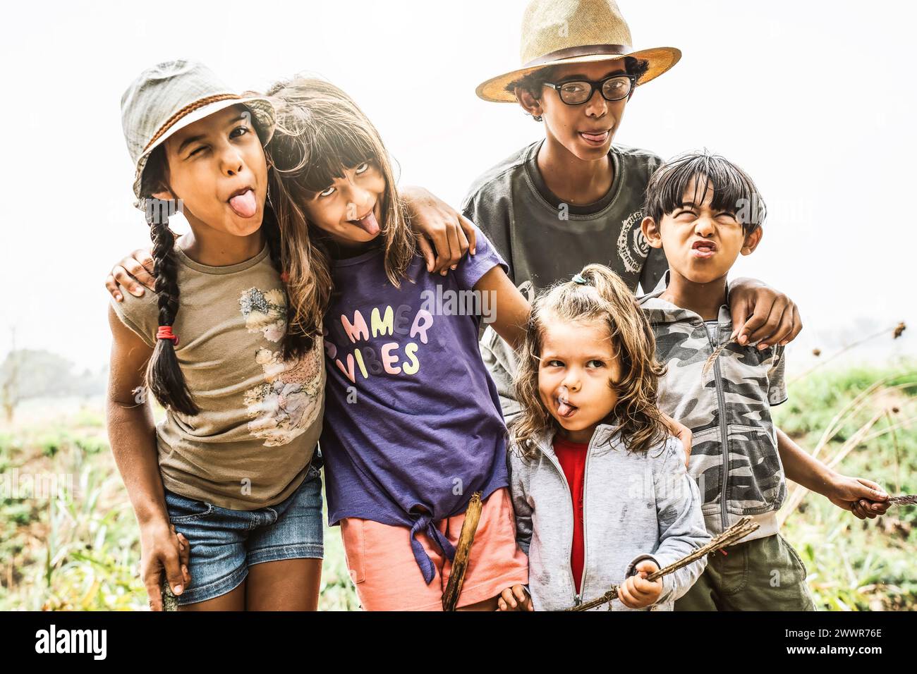 Bonding expressions hi-res stock photography and images - Alamy