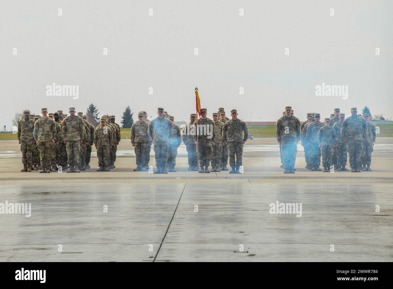 Soldiers from Alpha Battery, 5th Battalion, 4th Air Defense Artillery ...