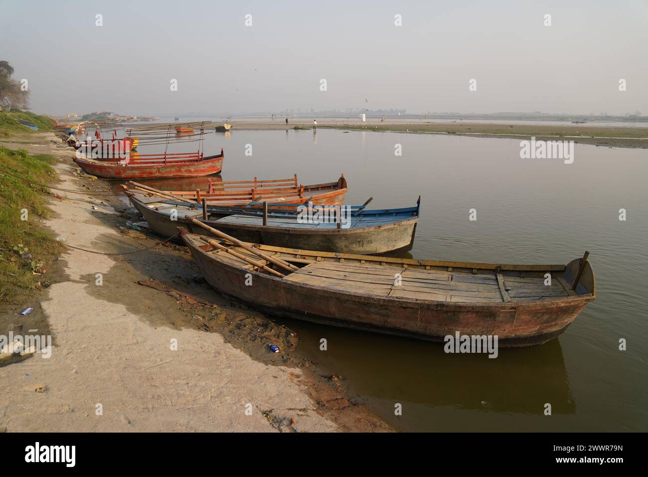 The Ganges with floating boats near Guptar Ghat or Narayan Ghat. Civil Lines, Kanpur, Uttar ...