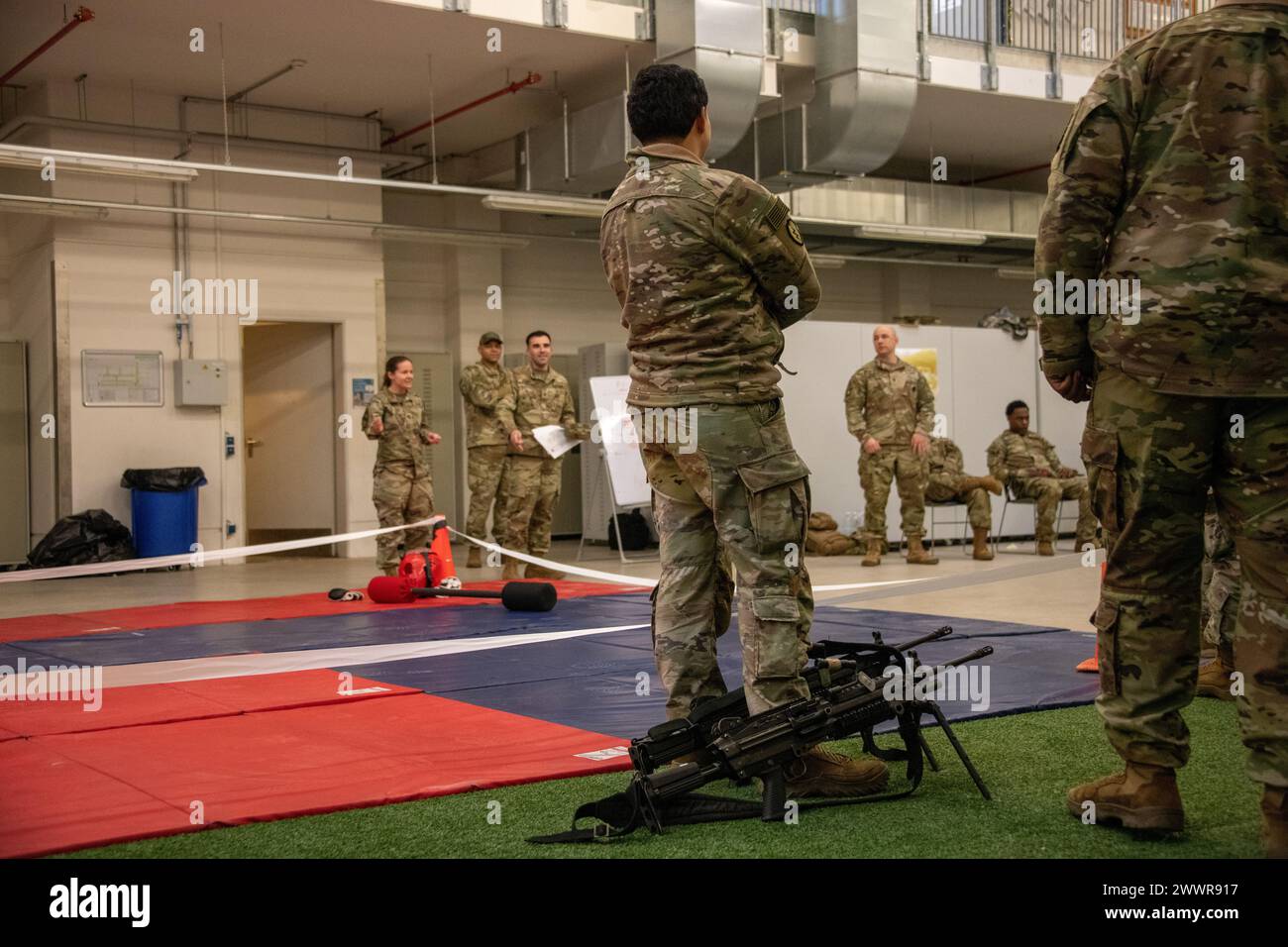 U.S. Soldiers with E company ("Evil Eye"), 1-3 Attack Battalion, 12 ...