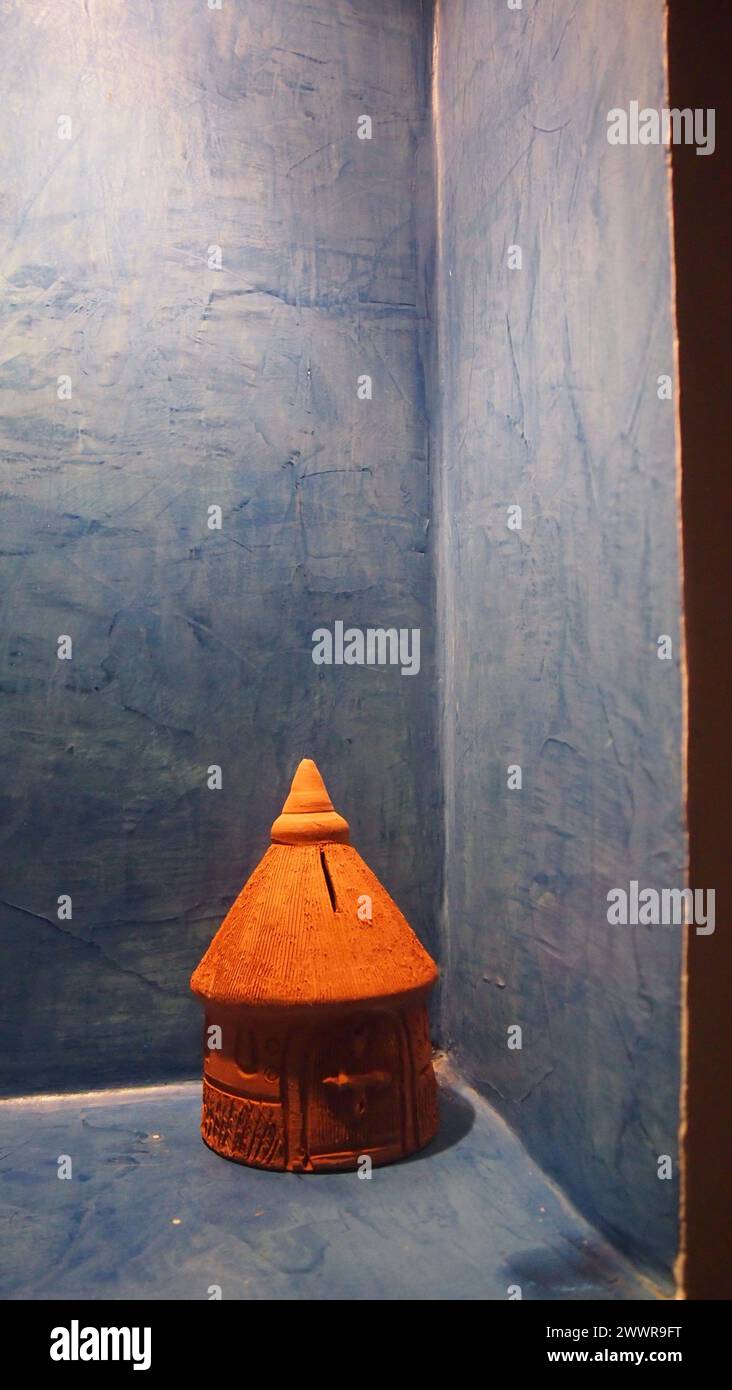 Clay money box Stock Photo - Alamy