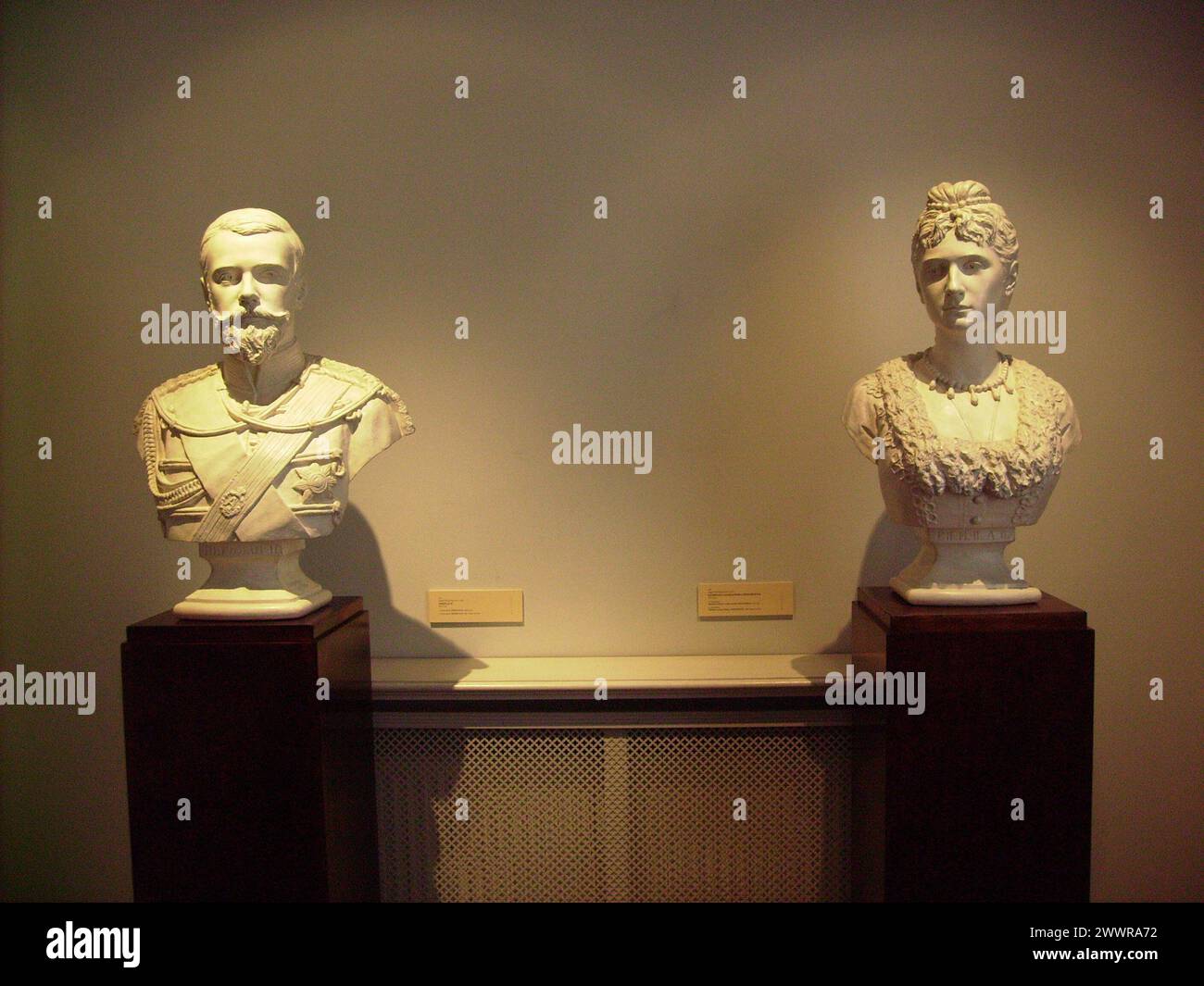 Tzar Nicholas II and Alexandra Bust Statue Sculptures Stock Photo - Alamy