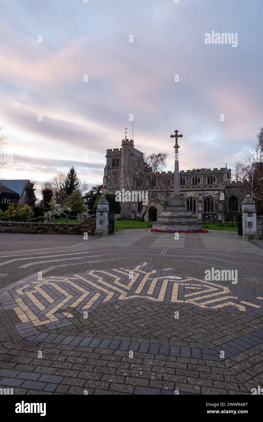 St Peters & St Pauls Church, Church Square, Tring, Hertfordshire ...