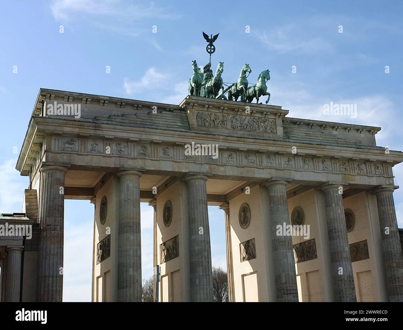 Adorned columns hi-res stock photography and images - Alamy Adorned columns hi-res stock photography and images - Alamy