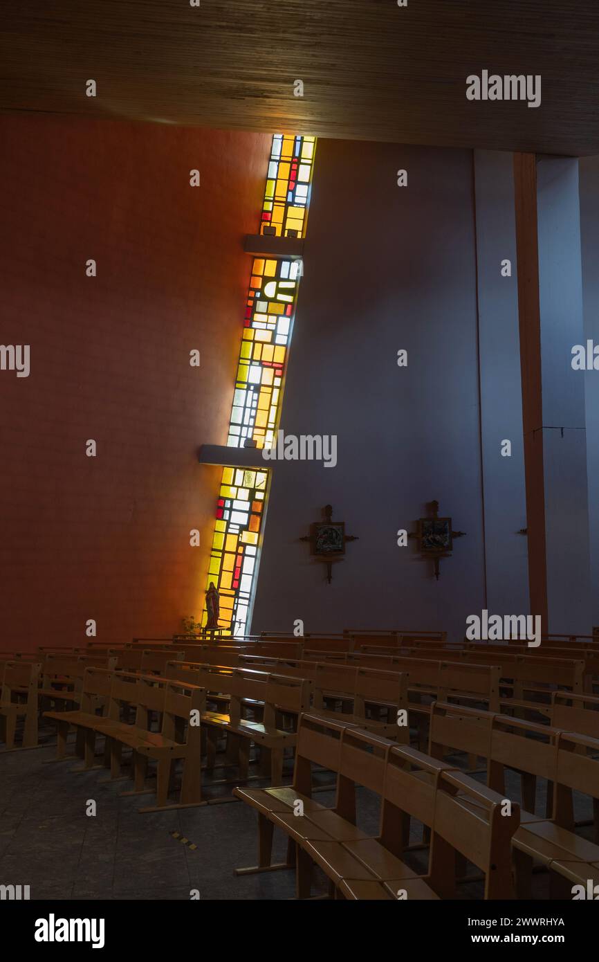 Raymond glass hi-res stock photography and images - Alamy