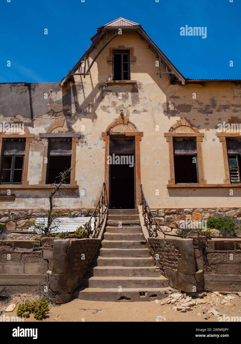 Quartermaster's house in Kolmanskop ghost town (Namibia Stock Photo - Alamy