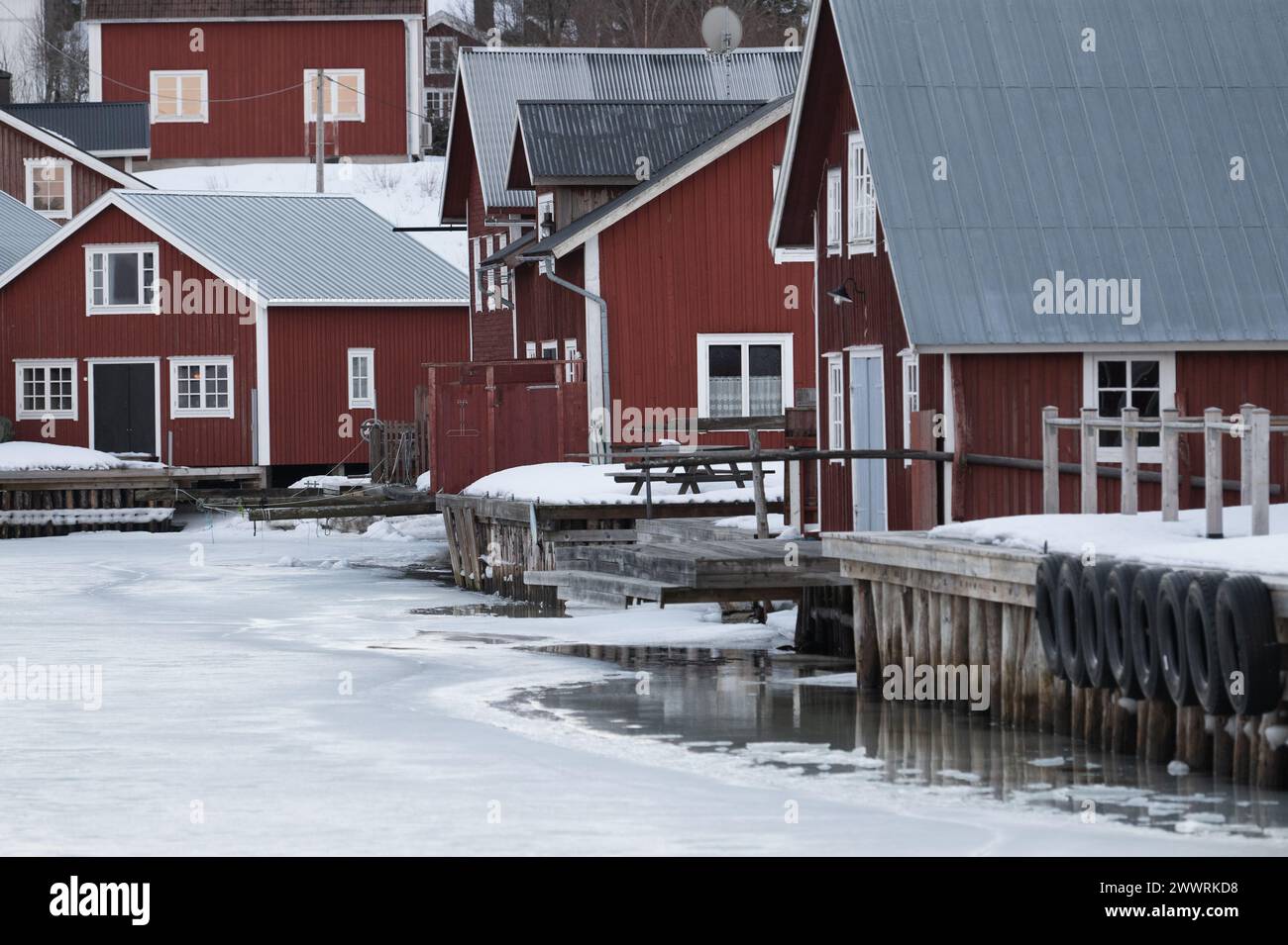 Two neighboring houses hi-res stock photography and images - Alamy