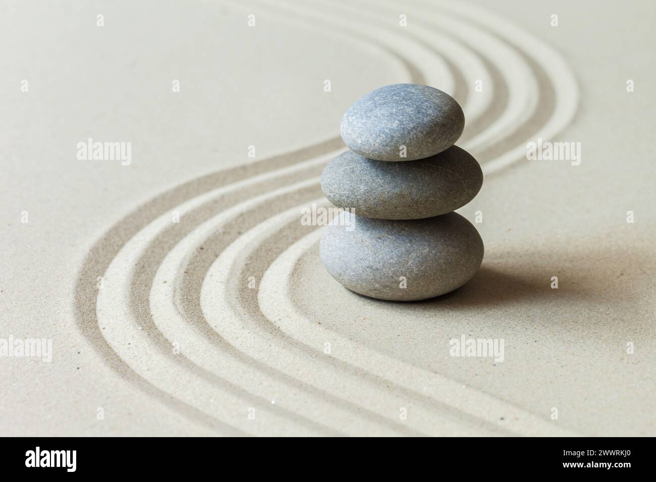Artistic pebble stone stacked hi-res stock photography and images - Alamy