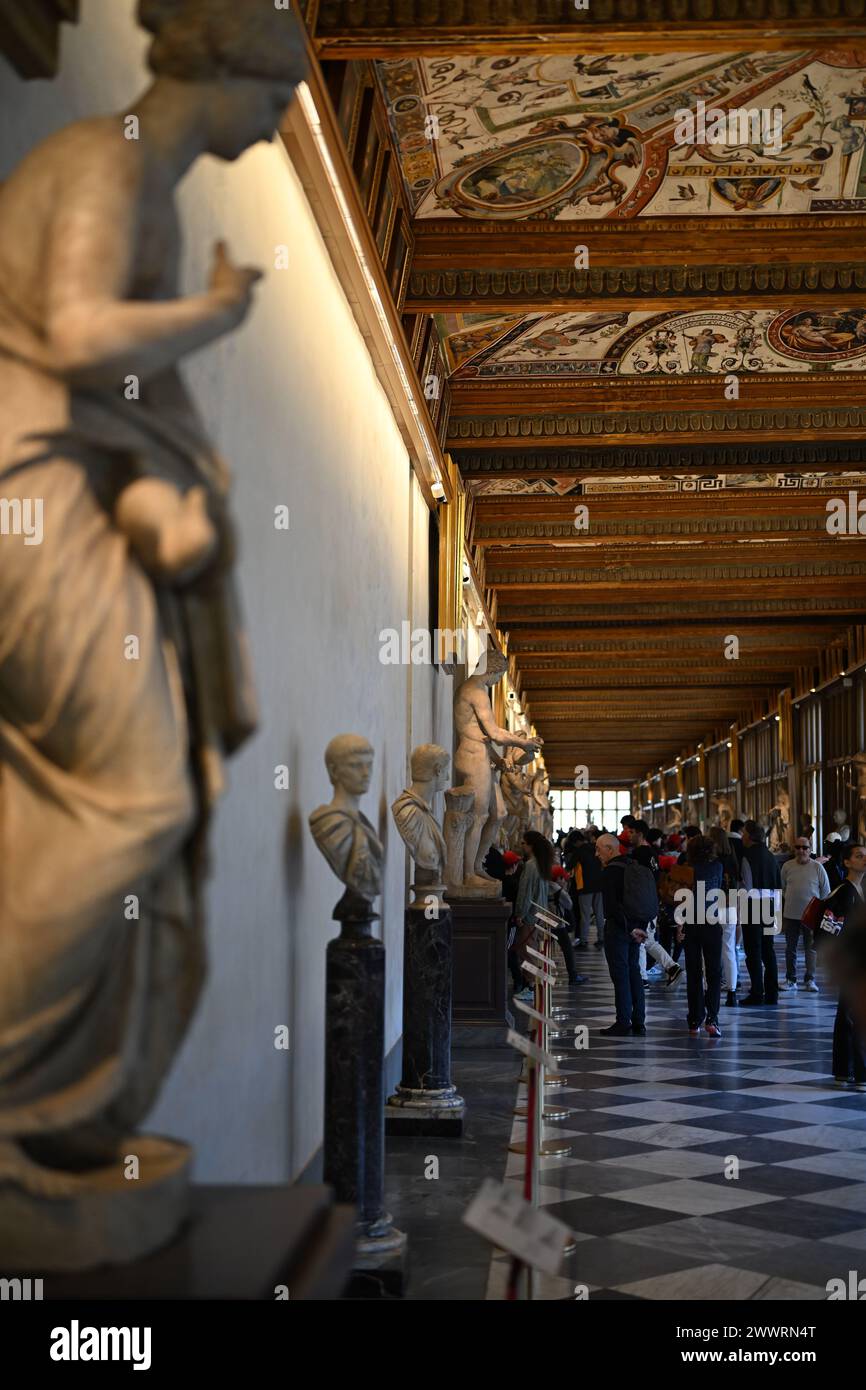 Galleria degli uffizi firenze toscana italia hi-res stock photography ...