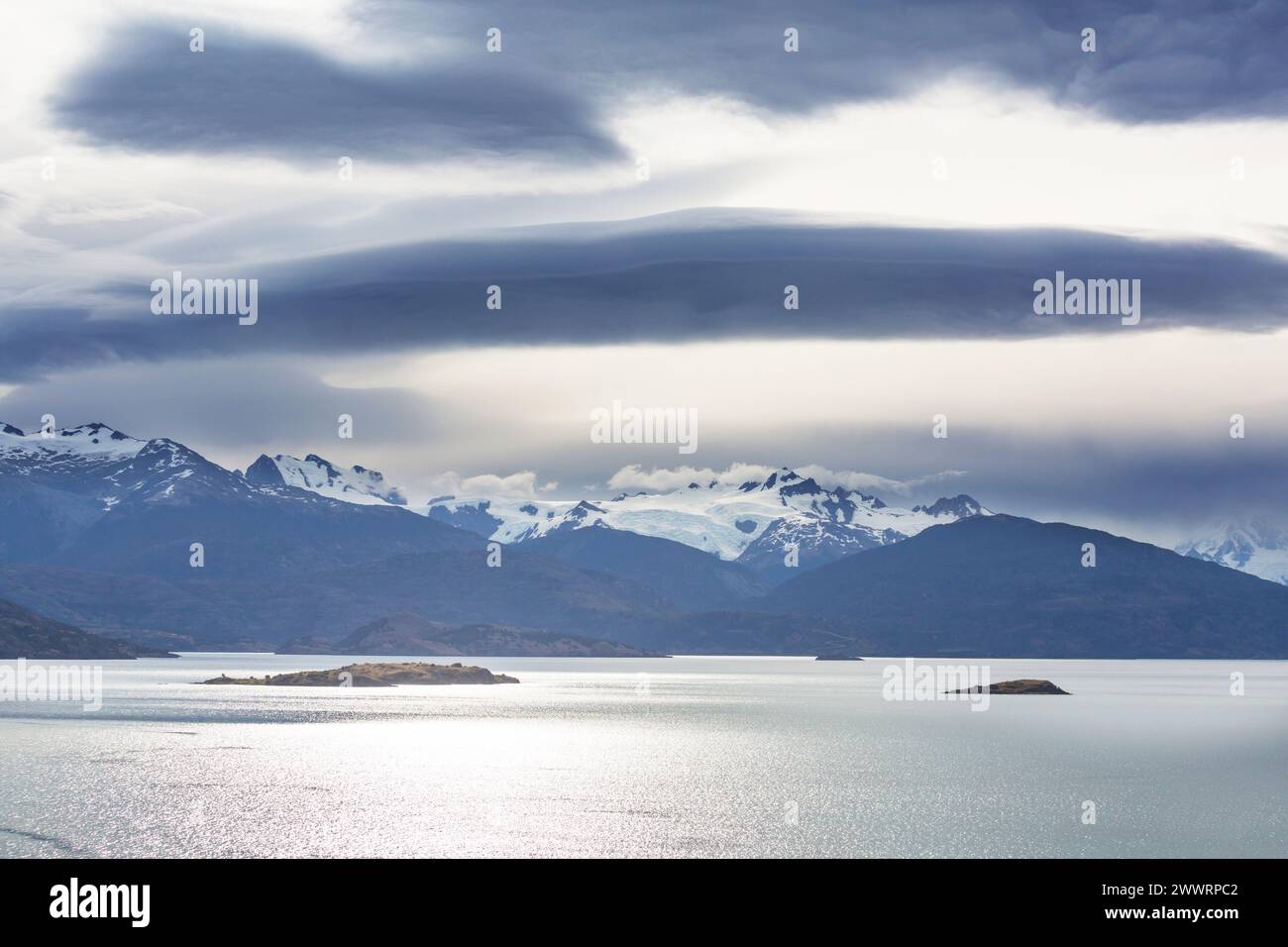 General Carrera Lake, Carretera Austral, Patagonia - Chile. Beautiful ...