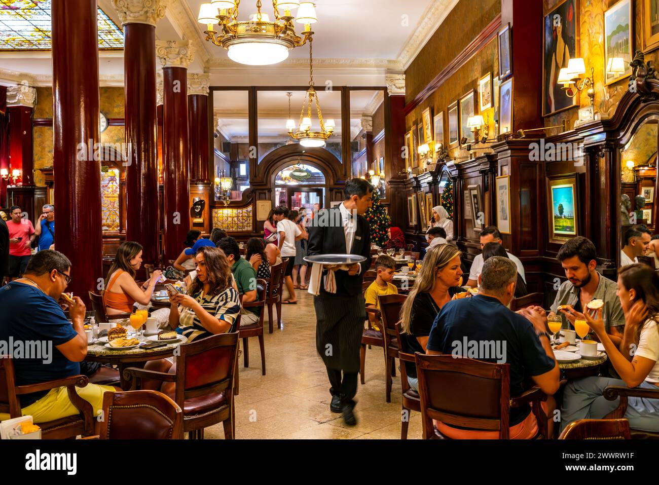 Cafe Tortoni, Avenida de Mayo, Buenos Aires, Argentina Stock Photo - Alamy