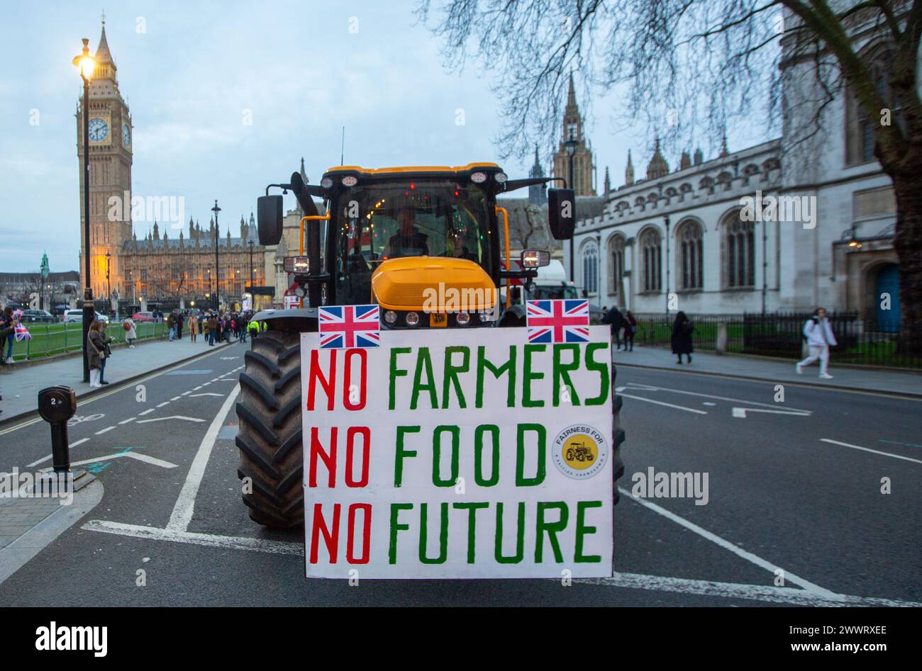 London, England, UK. 25th Mar, 2024. British farmers stage tractor ...