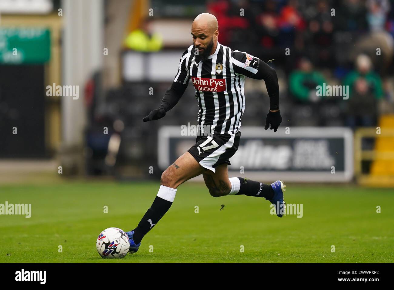 Notts County's David McGoldrick during the Sky Bet League Two match at ...