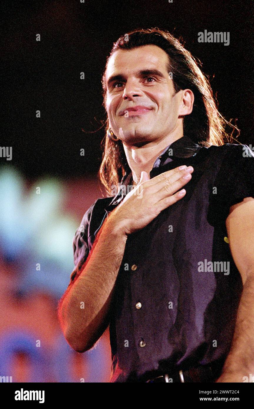 Piero pelu festivalbar 2000 hi-res stock photography and images - Alamy
