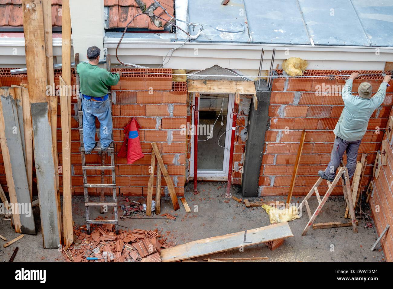 Levelling block hi-res stock photography and images - Alamy