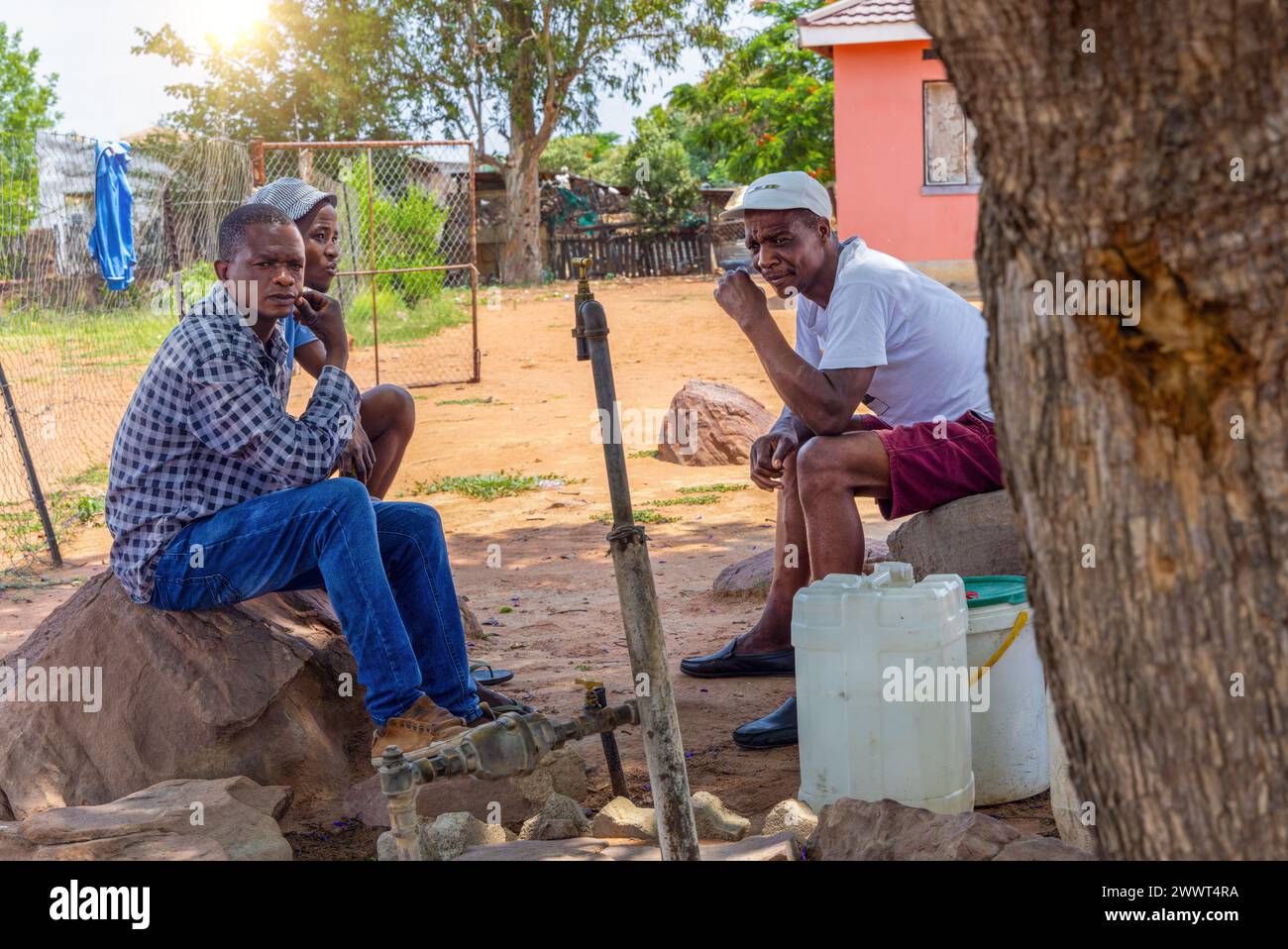 African men hi-res stock photography and images - Alamy