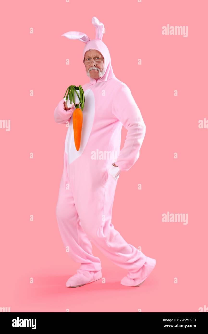 Man dressed in bunny costume hi-res stock photography and images - Alamy