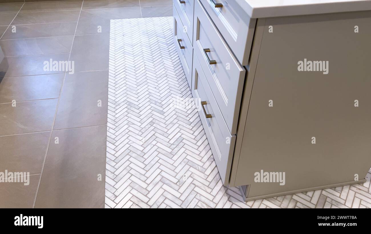 Smooth tan tiles hi-res stock photography and images - Alamy