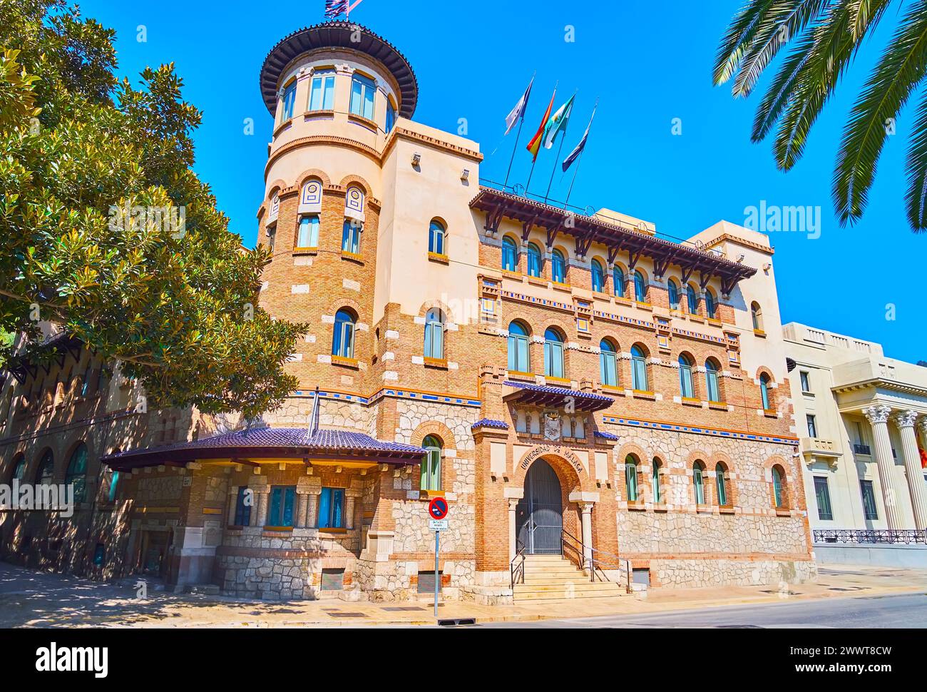 Universidad medieval hi-res stock photography and images - Alamy