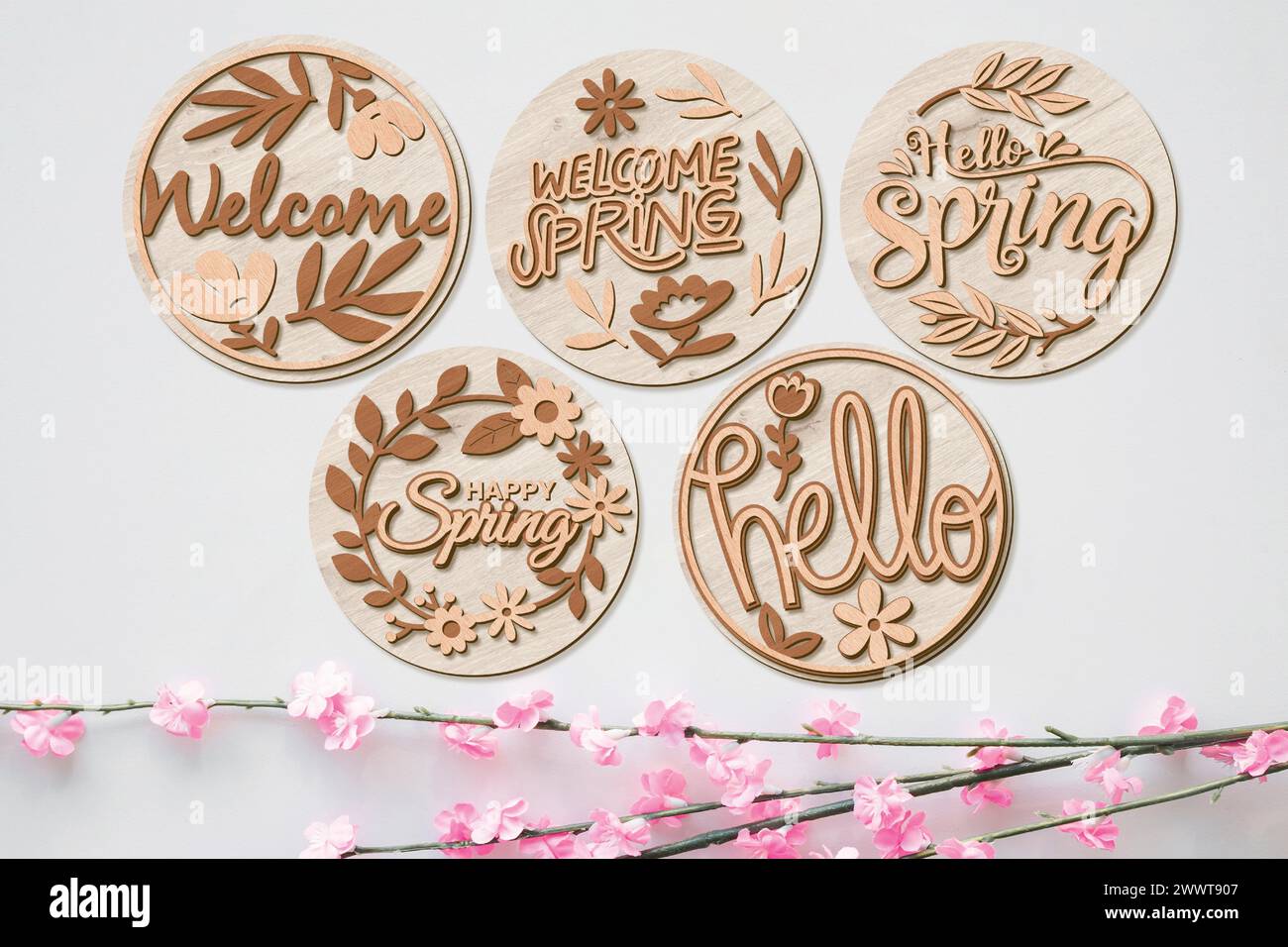 Custom wood sign Stock Vector Images - Alamy