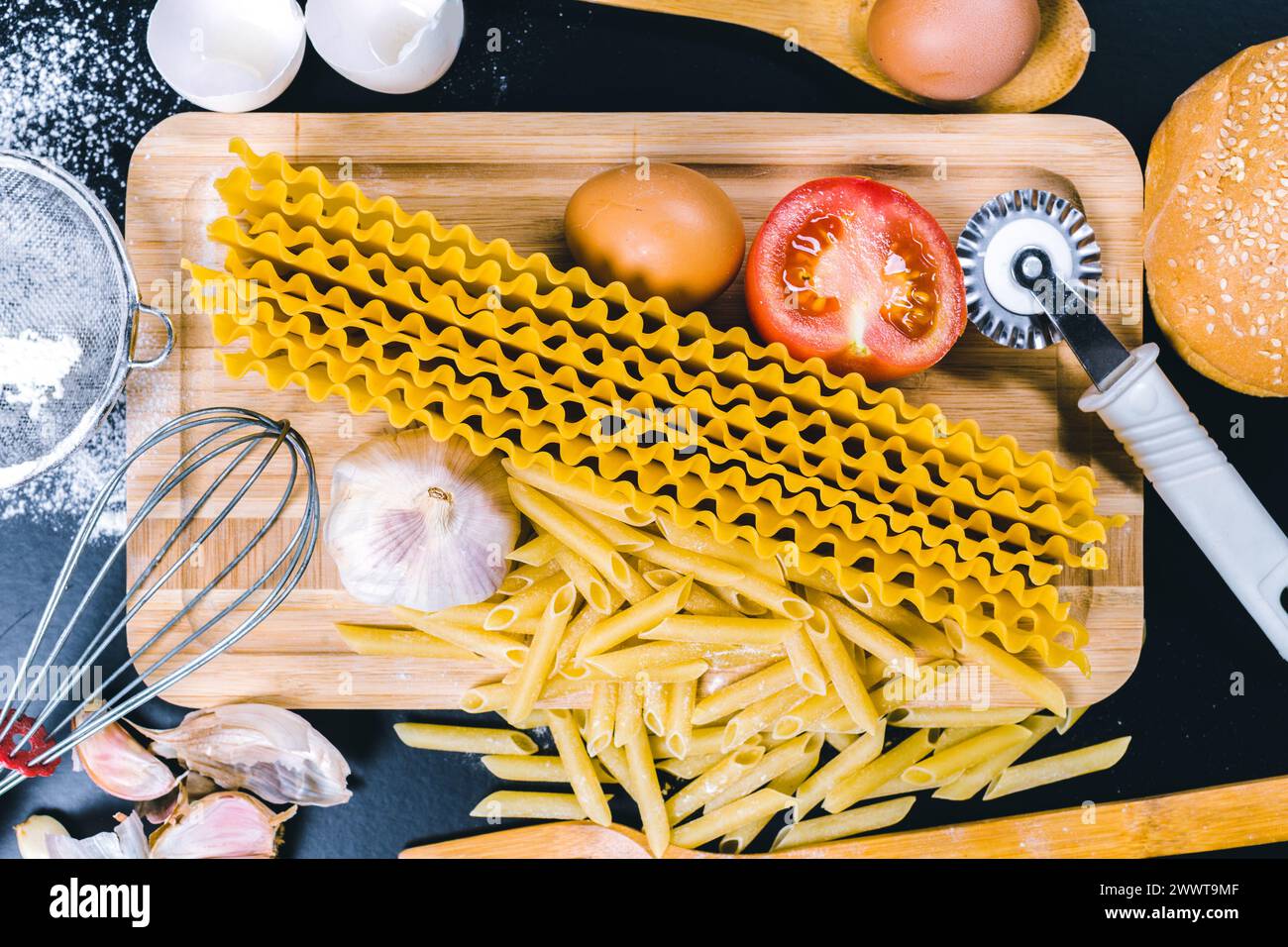 dry pasta spaghetti with ingredient Stock Photo - Alamy