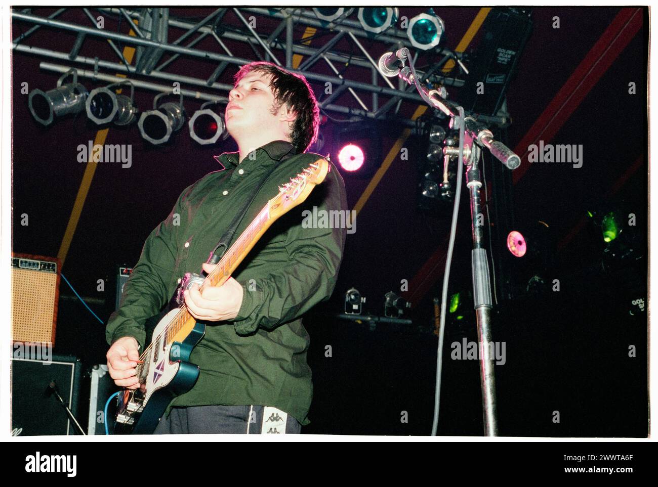 MOGWAI, EARLY CAREER, 1998 CONCERT: A young Stuart Braithwaite of ...
