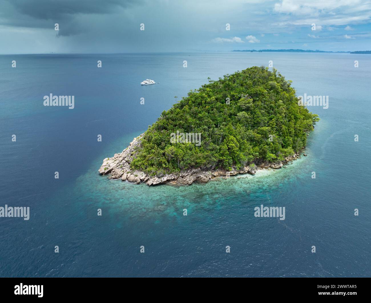 Raja ampats of west papua, indonesia hi-res stock photography and ...