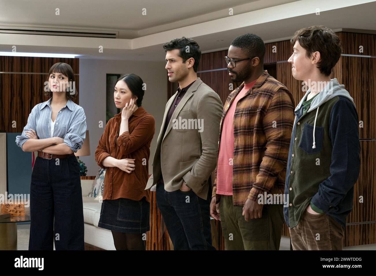 3 BODY PROBLEM, (aka THREE BODY PROBLEM), from left: Eiza Gonzalez, Jess Hong, Saamer Usmani ...