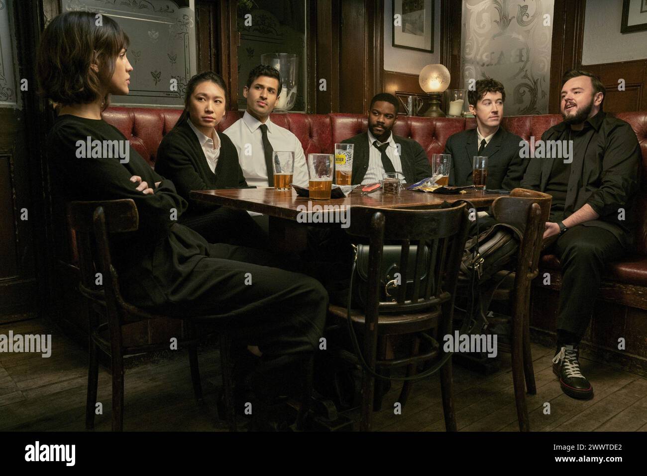 3 BODY PROBLEM, (aka THREE BODY PROBLEM), from left: Eiza Gonzalez, Jess Hong, Saamer Usmani ...